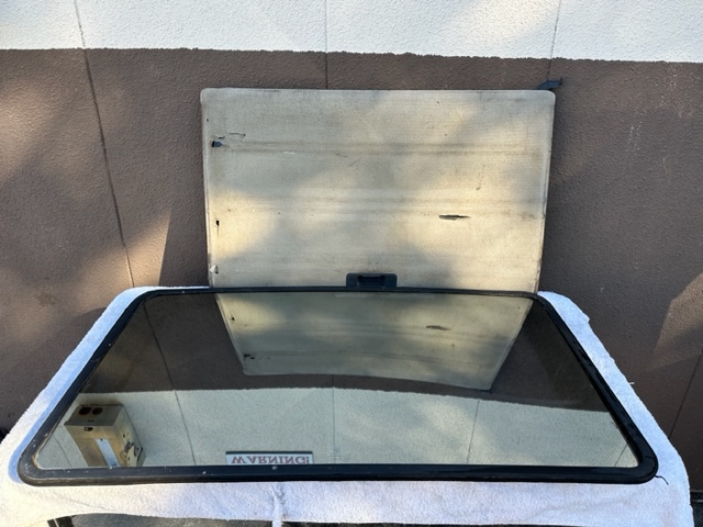 BMW E28 0EM MOON ROOF AND SAAB MOON ROOF - MyE28.com