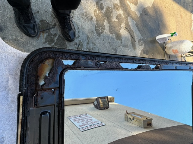 BMW E28 0EM MOON ROOF AND SAAB MOON ROOF - MyE28.com