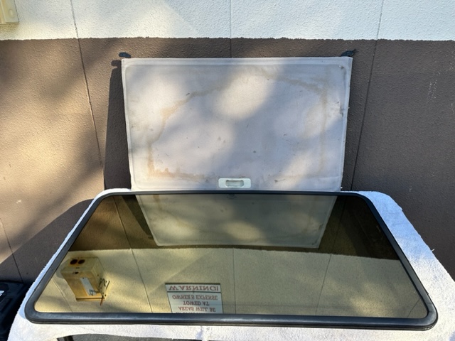 BMW E28 0EM MOON ROOF AND SAAB MOON ROOF - MyE28.com